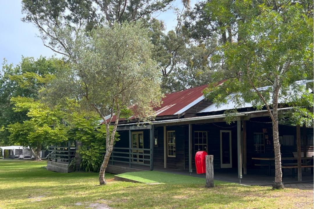 Mingling Waters Official Site - Facilities